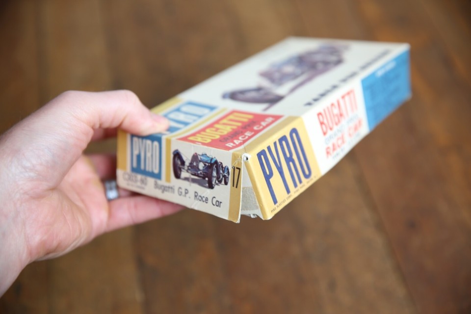 Vintage Pyro Bugatti Grand Prix Racer model car kit plastic box 1/32 ...