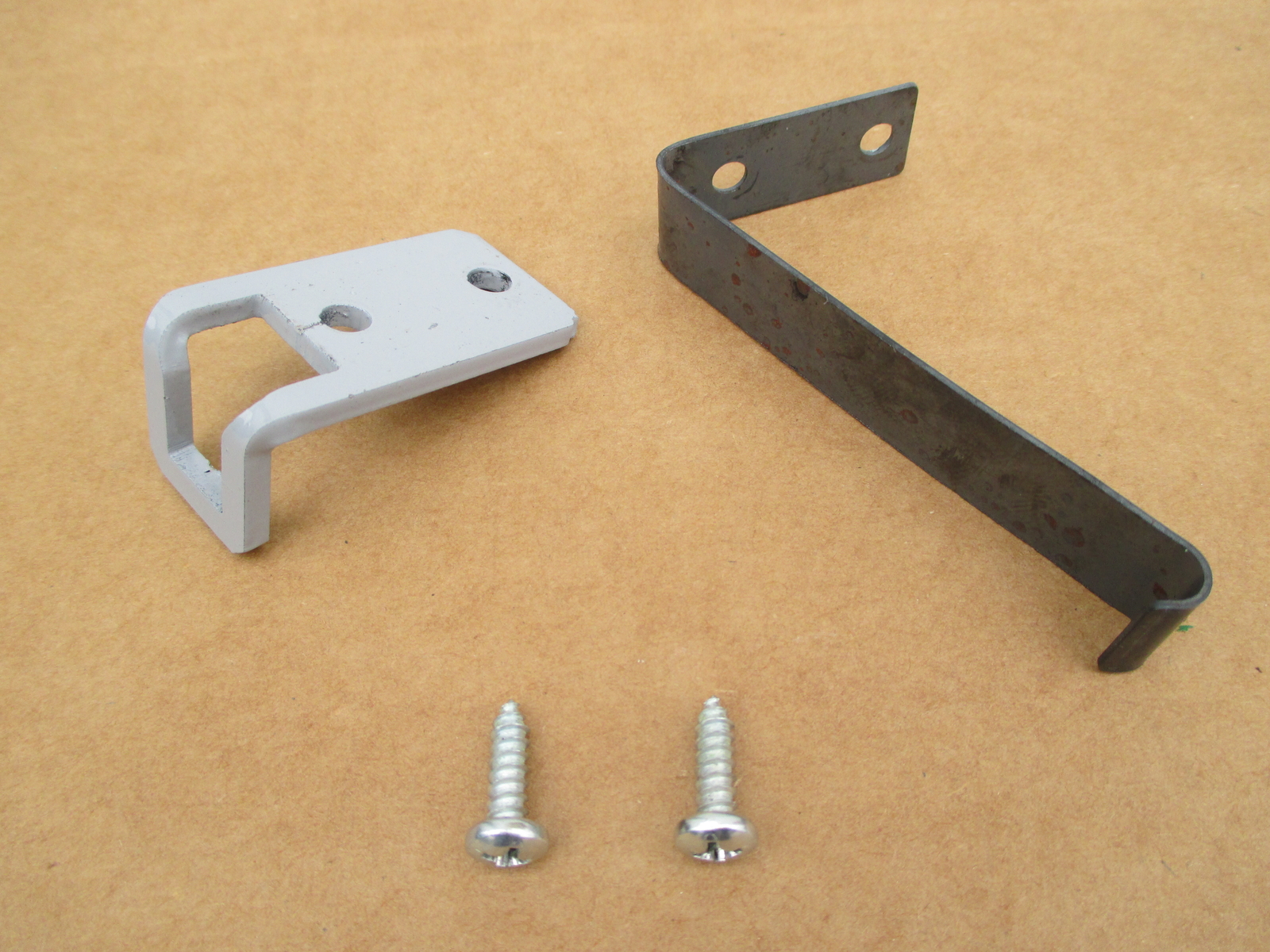 SIDE PANEL LATCH FOR JOHN DEERE JD 6310 6310L 6310S 6400 6400L 6405 ...