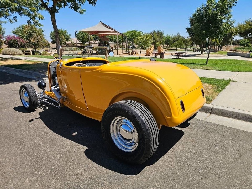 1932 Ford Roadster 327 V8, Turbo 350, Westcott body, Pete & Jake’s ...