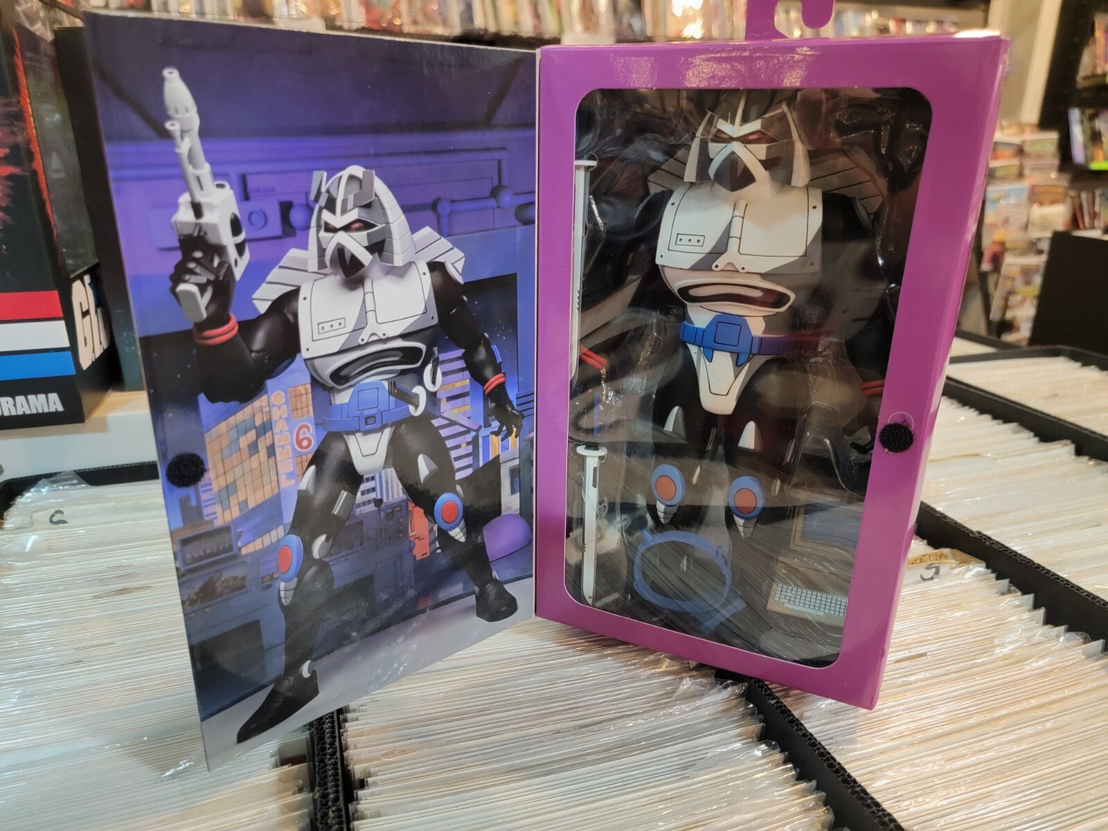 NECA Teenage Mutant Ninja Turtles: The Colossal Chrome Dome Action ...