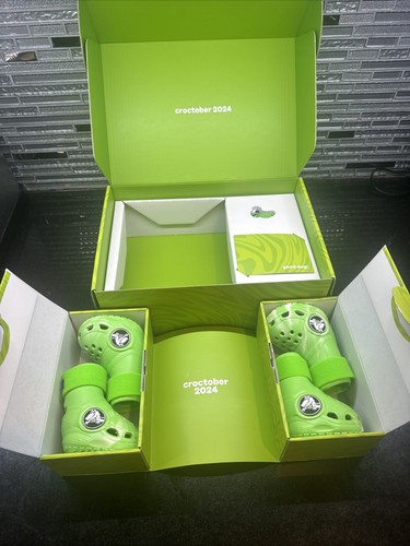 LIMITED EDITION - NEW IN BOX - 4 Large Lime Green BARK CROCS Dog Boots ...