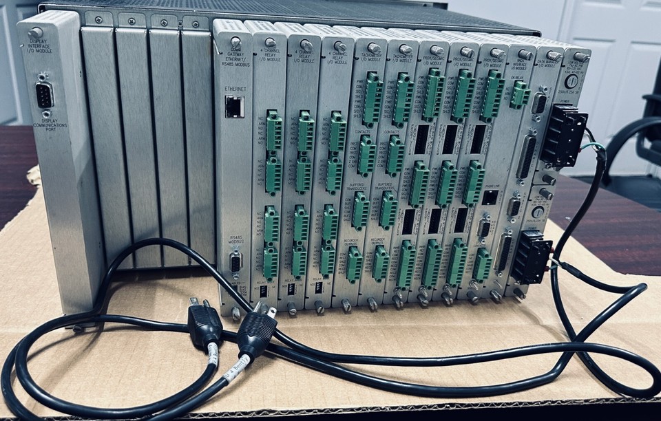 Bently Nevada 3500 Vibration Monitor system Cat # 3500/05-01-01-00-00 ...