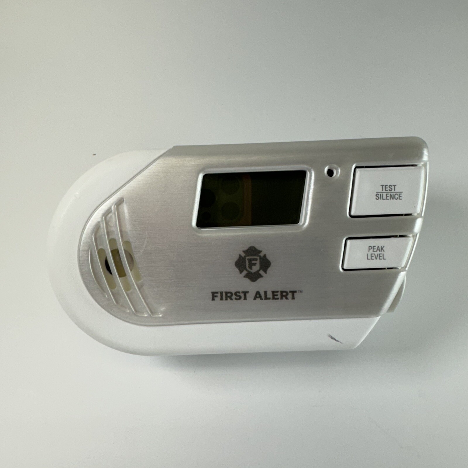 First Alert GC01 3-in-1 Explosive Gas Carbon Monoxide Alarm Plug In ...