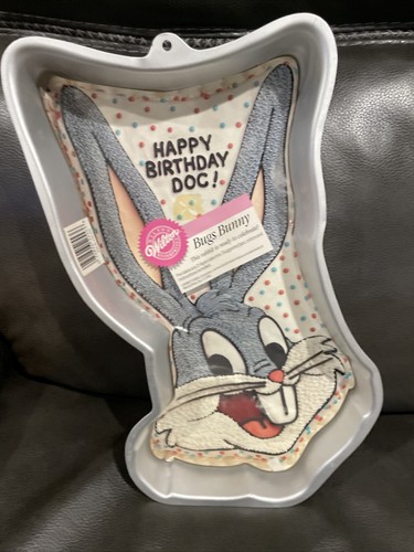 Bugs Bunny Cartoon Wilton Cake Pan Looney Tunes-Happy Birthday Doc! | eBay