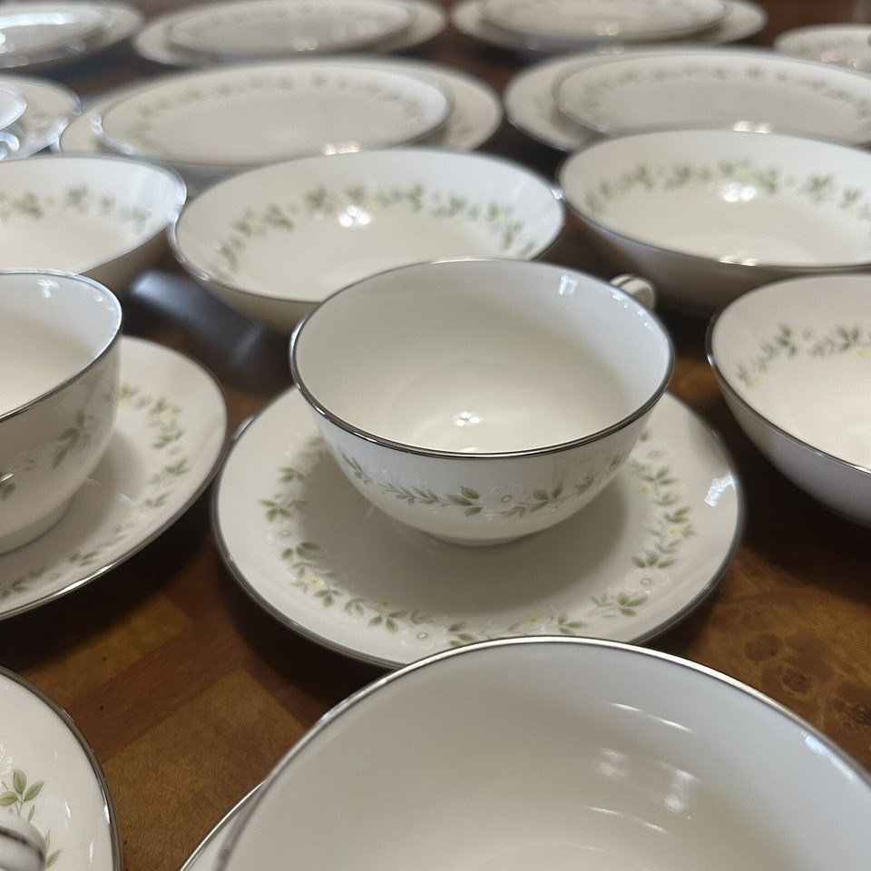 Vintage Mid Century Noritake Ivory Cornelia Japan Floral China Service ...