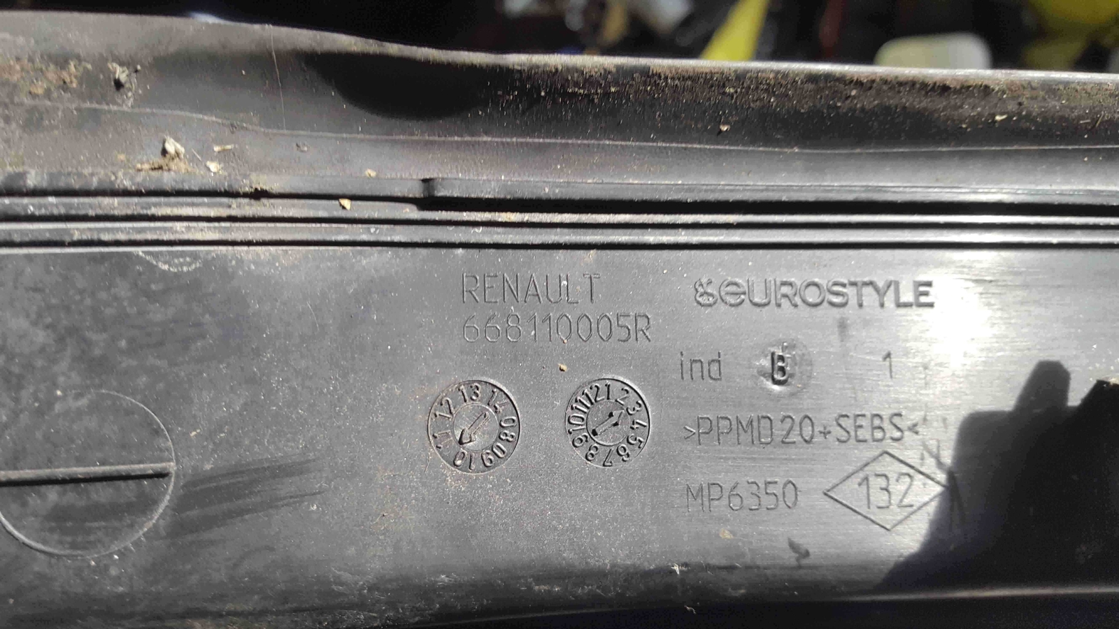 Renault+Grand+Scenic+Mk3+Under+Front+Windscreen+Trim+668110005R online ...