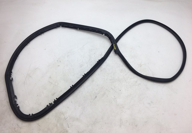 2005 2006 2007-2011 AUDI A6 C6 REAR RIGHT OUTER DOOR SEAL WEATHER ...