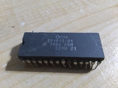 Commodore 251913, BASIC + Kernal ROM C64c/128, MOS CBM CSG (Bent Pins ...