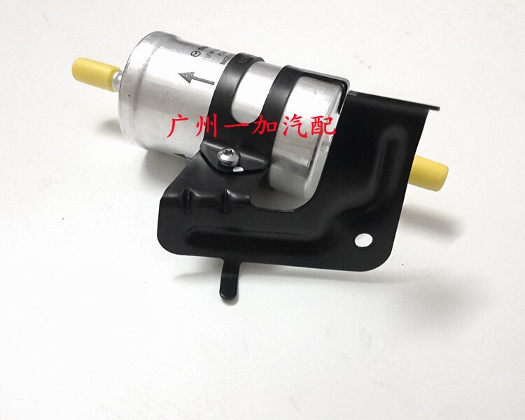 1pc Mazda 3 Petrol External Fuel Filter with Bracket Assembly