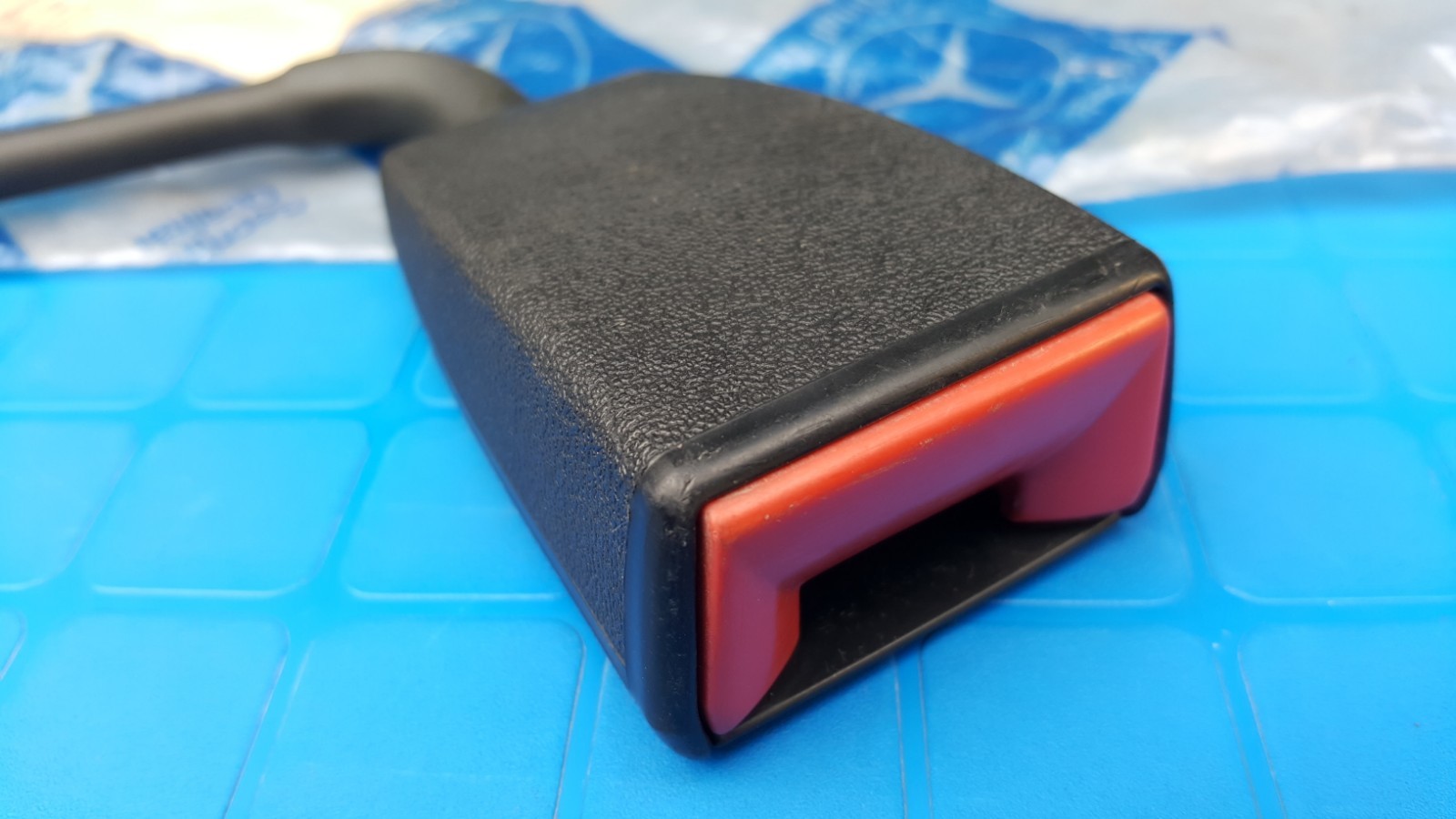 Mercedes Benz W126 seat belt fastener 420SE 500SEL 260SE 300SE 560SE ...