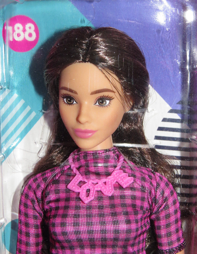 NRFB Poupée doll Barbie Fashionistas brunette curvy n°188 collier love ...