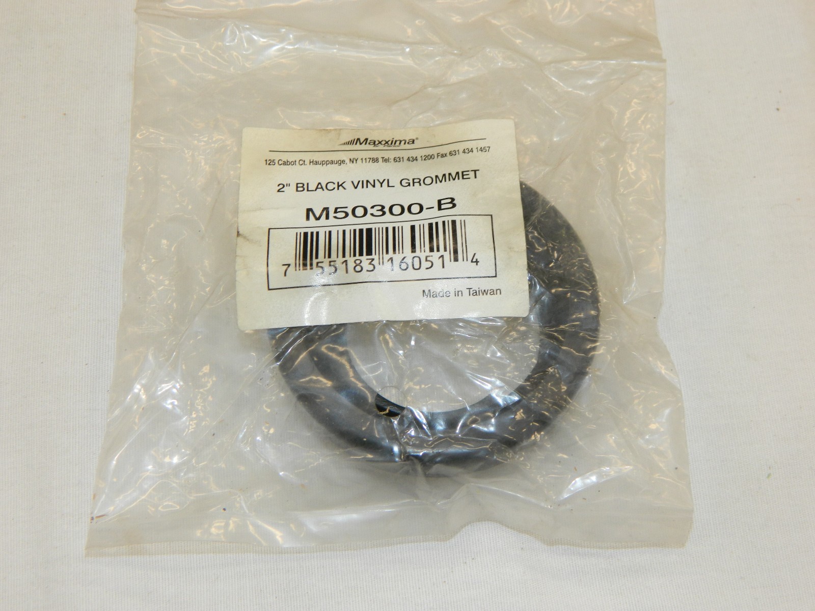 Maxxima M50300-B 2" Round Black Vinyl Grommet New/Old Stock | eBay