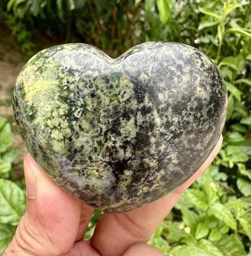 127 gram jungle green serpentiñe heart Polished Stone Healing Crystal ...