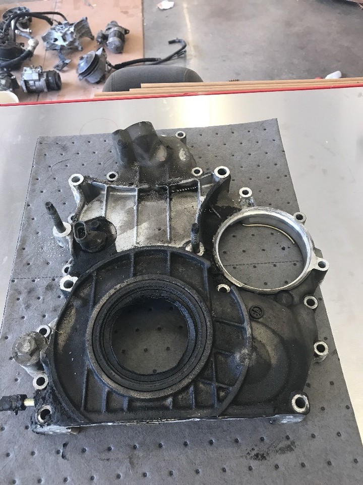 01-04 SIERRA SILVERADO DURAMAX LB7 FRONT ENGINE TIMING COVER 6.6L ...