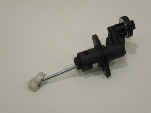 Audi A4 Cabriolet 8H B6 Clutch Master Cylinder 8E2721401AC | eBay