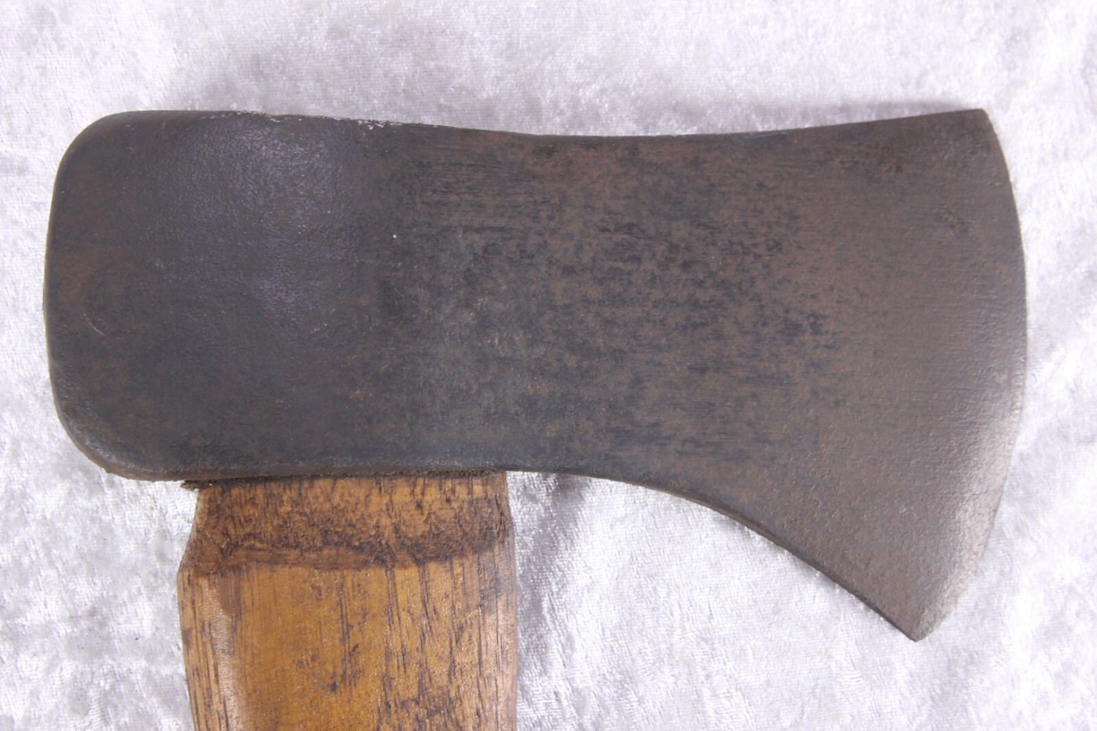 Vintage Woodings Verona US 95 Single Bit Axe Genuine American Hickory ...