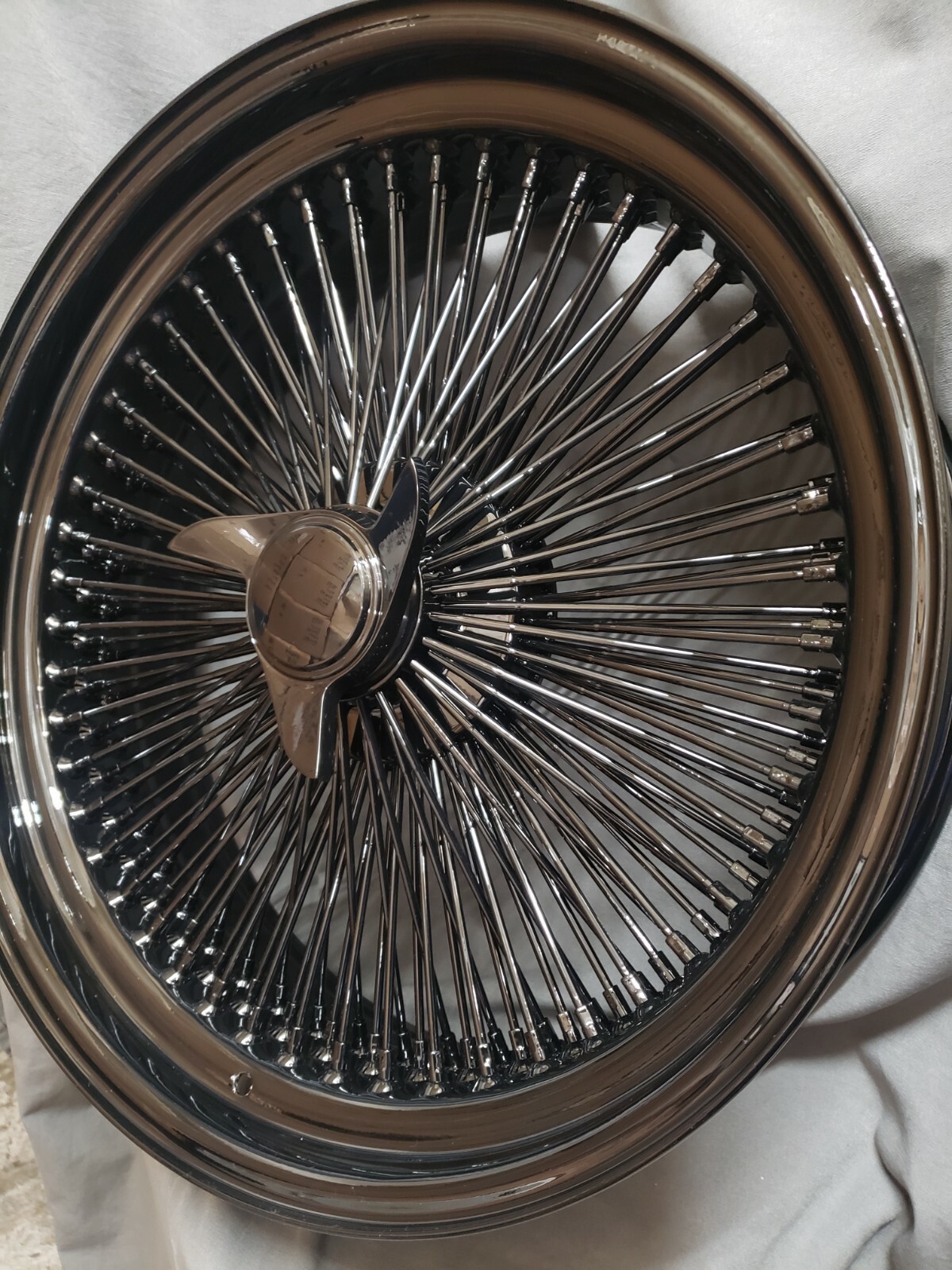 18" 100 SPOKE WIRE WHEELS POWDER COATED GLOSS BLACK 8" WIDE (RWD) SET ...