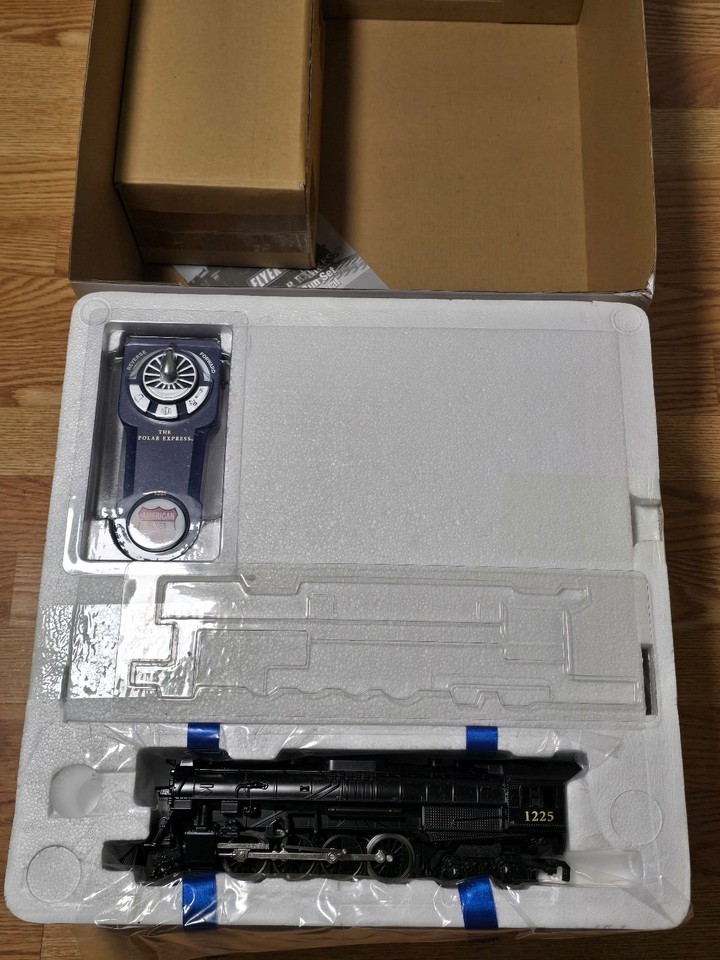 6-49632 LIONEL AMERICAN FLYER CHIEF POLAR EXPRESS PASSENGER TRAIN SET ...