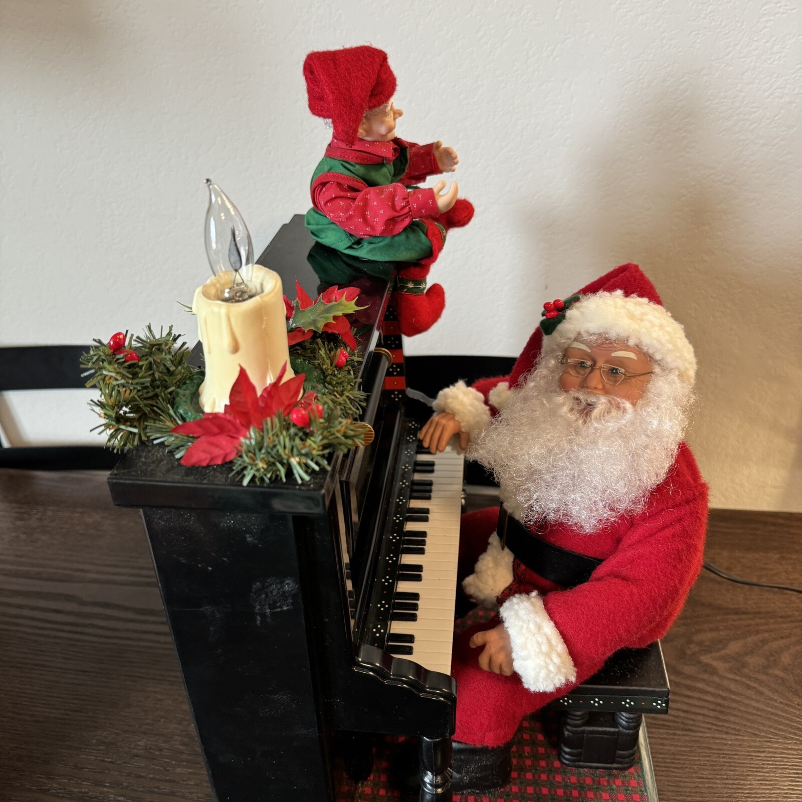 Holiday Creations Sing-Along with Santa Animated Cassette Player 1995 ...