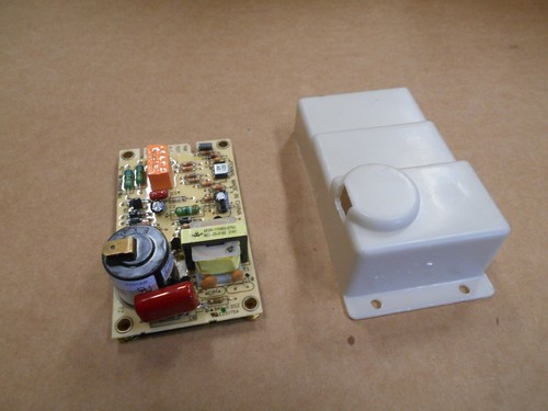 *SUBURBAN WATER HEATER CONTROL BOARD 232582 COVER FREE SHIPPING *28* | eBay