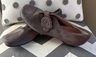 Women's 9.5 BeautiFeel Gwen Mary Jane Shoes Flat Ivy Suede Sparkle ...