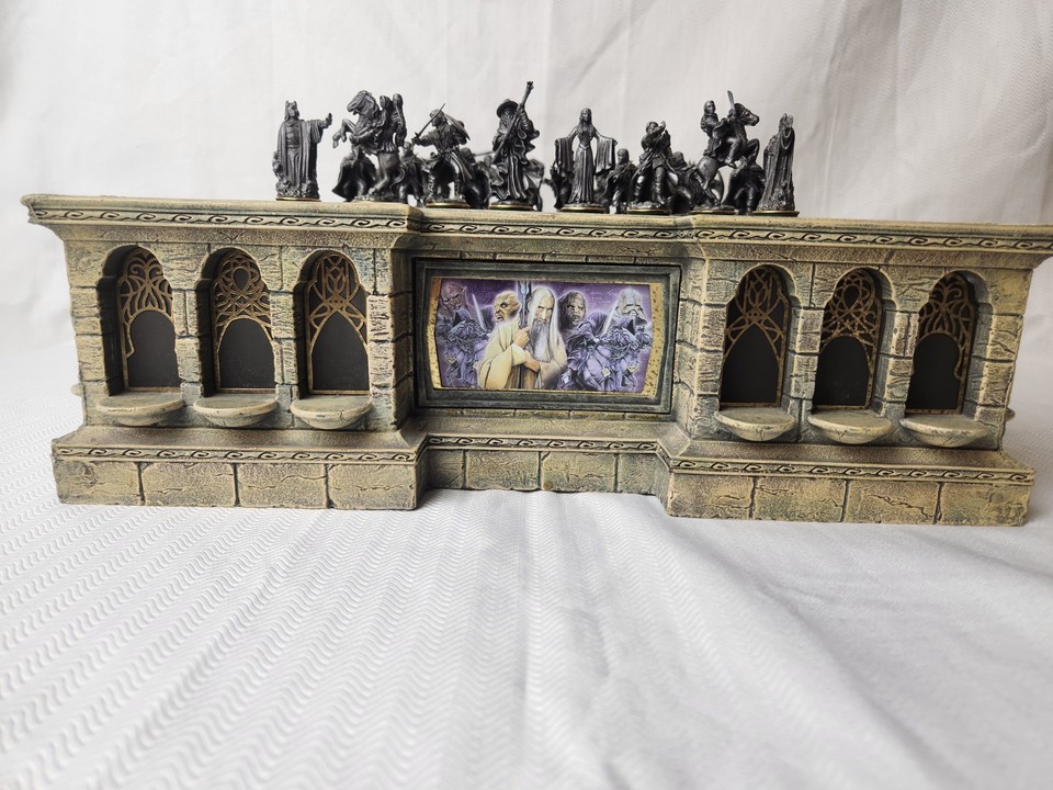 Lord of the Rings The Noble Collection Pewter Chess Set | eBay