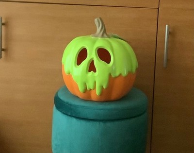 Large Disney Evil Queen Poison Apple Snow White Pumpkin Light Halloween ...