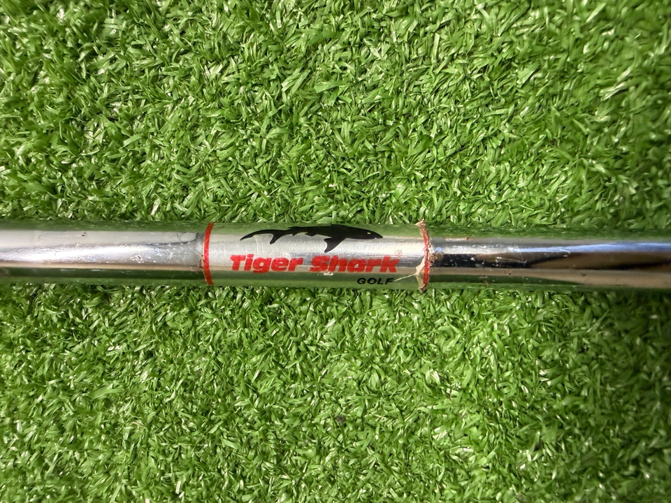 UNIQUE Tiger Shark Great White 2100 Putter / 35.25" / Steel / NEW GRIP ...