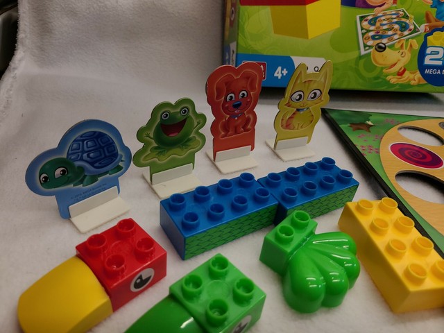 Mega Bloks Match & Build Construction Memory Matching Board Game 4 ...