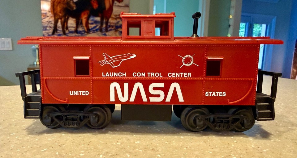 Williams O Scale NASA Train Set Engine Flat Box Caboose in Very Good ...