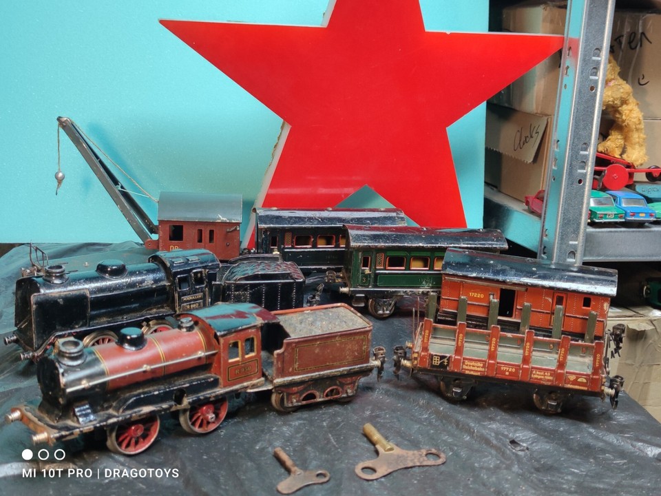 VINTAGE MARKLIN R950 TOY WIND UP LOCOMOTIVE TENDER HO GERMANY DDR GDR ...