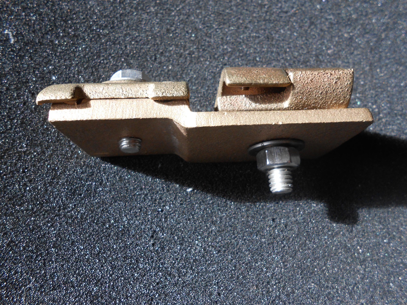 Hanger Lighting Protection HLP U Bolt 50H2 Grounding Clamps for sale ...