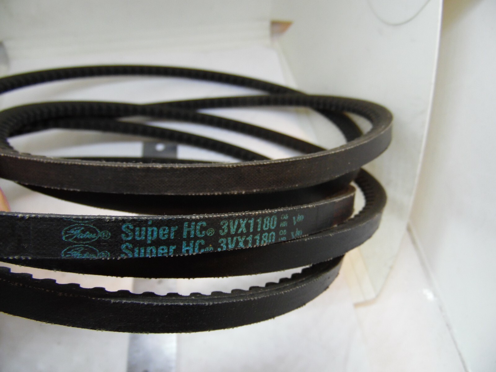 Gates 3VX1180 Super HC Section Molded Notch V-Belt FAN BELT 3V 3/8" x ...