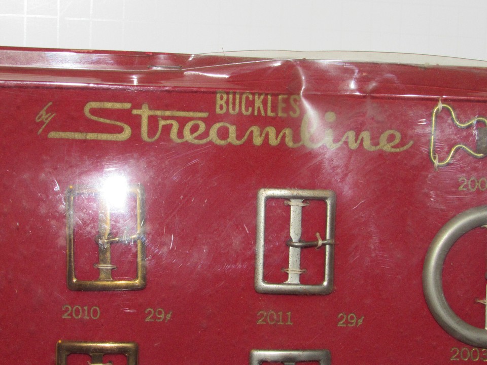 VINTAGE 1960s-70s BUCKLE STORE DISPLAY WITH EXTRA BUCKLES! BRASS ...