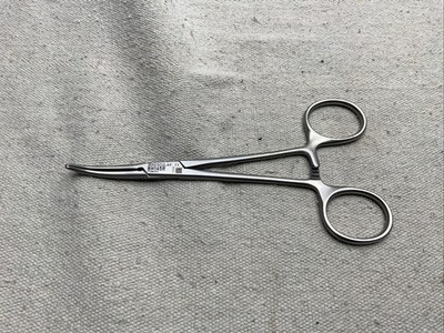 Aesculap BH145R Crile Hemostatic Forceps Curved Delicate Blunt 5-1/2 ...