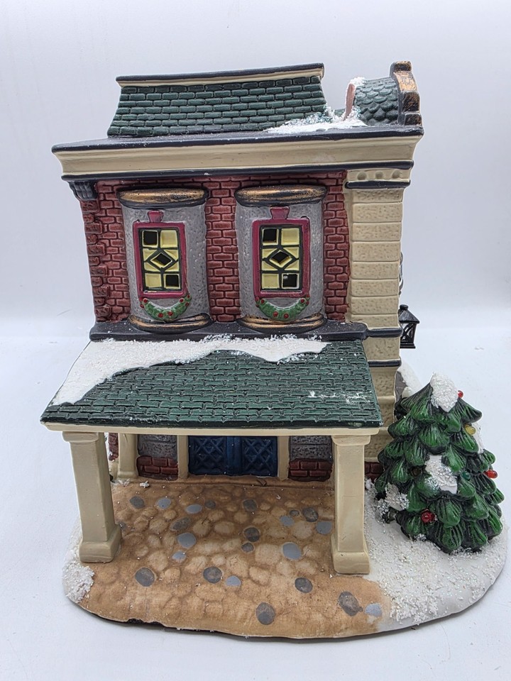 St. Nicholas Square Post Office Illuminated 2005 Works No Truck Missing ...