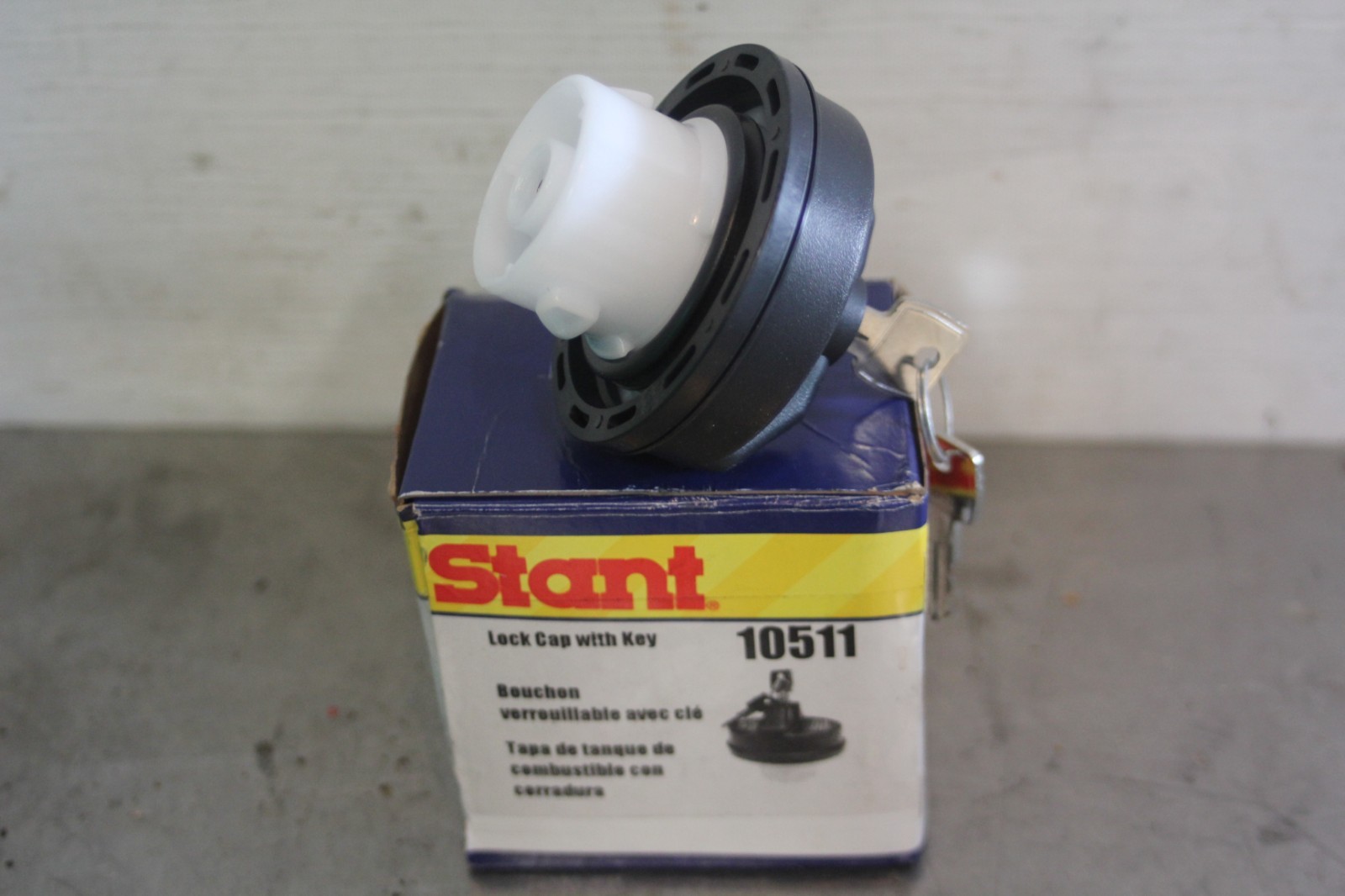 STANT #10511 GAS LOCK CAP WITH KEY | eBay