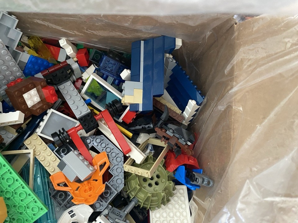 LEGO Bulk Lot 8+ Pounds Mixed Bricks Pieces Parts – Random Assortment ...