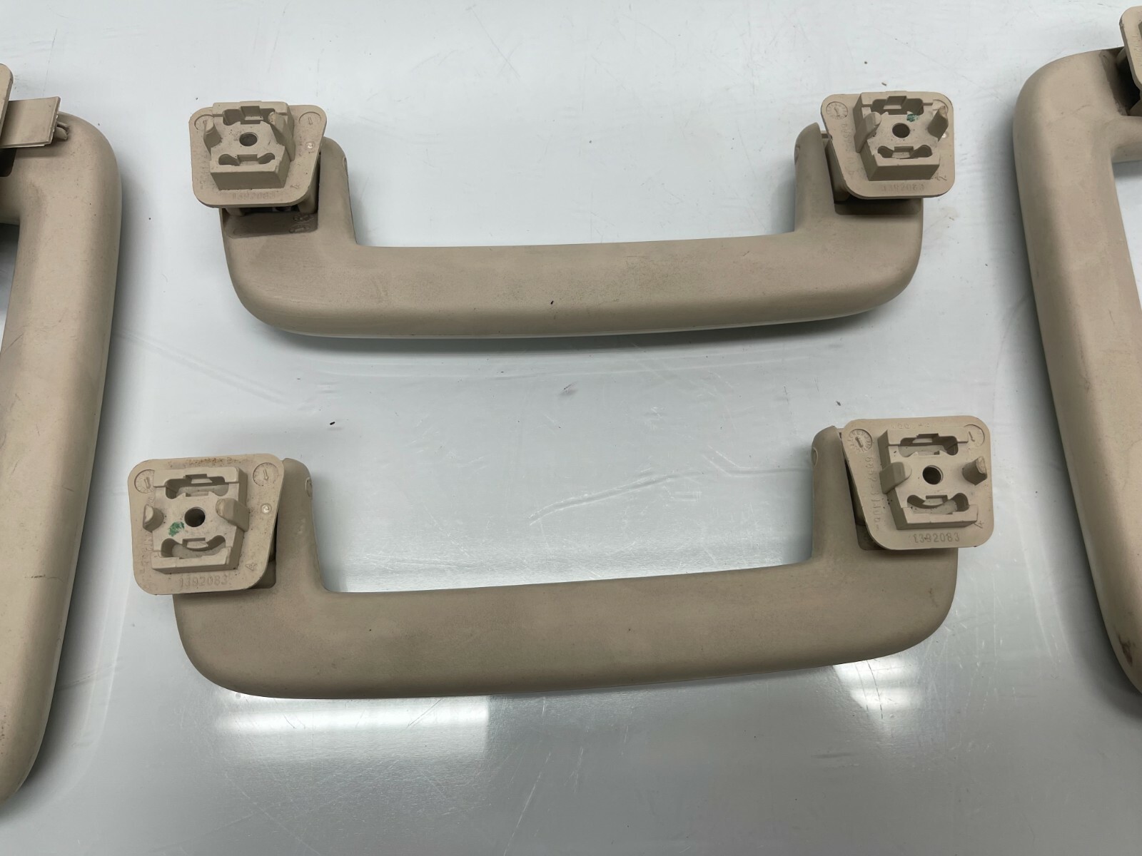 08-15 Land Rover LR2 ROOF OVERHEAD GRAB HANDLE SET OF 4 OEM | eBay
