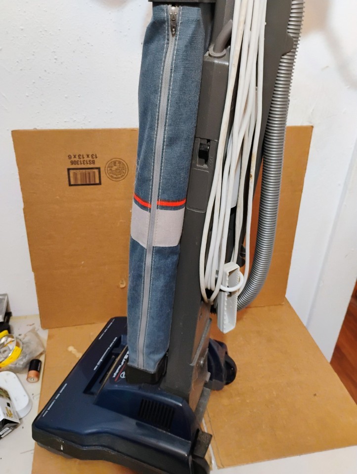 Vintage Hoover Elite II 2 Vacuum Cleaner U4617-920 with Hose and ...