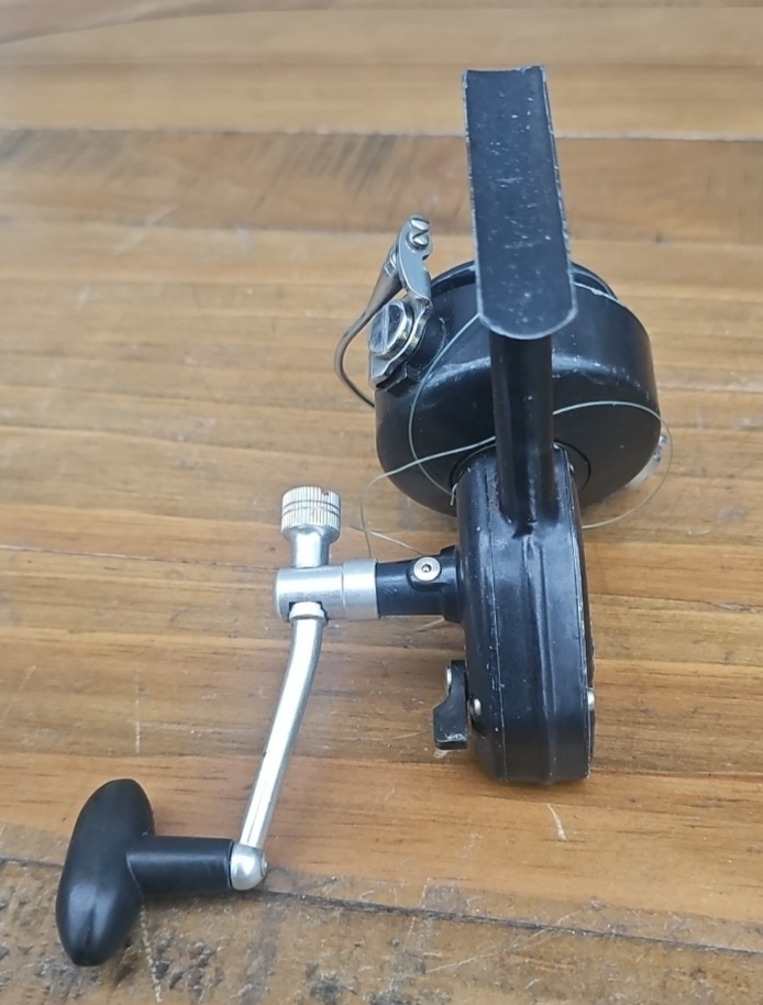 VTG FISHING REELS INC SHAKESPEARE, BLACK SEAL FLY REEL & LEEDA ...