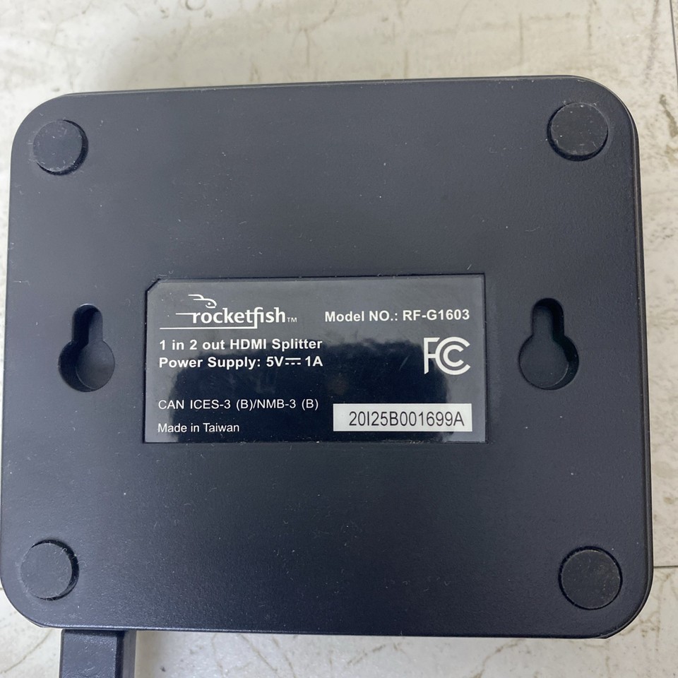 Rocketfish RF-G1603 2-Output HDMI Splitter with 4K and HDR Pass-Through ...