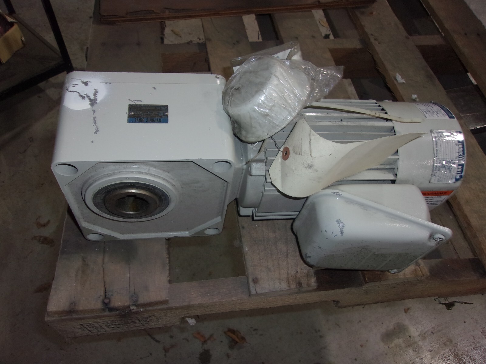 SUMITOMO HYPONIC 3ph GEAR MOTOR 1hp 1750rpm 30:1 F-80M RNYM1-43-B-30 | eBay