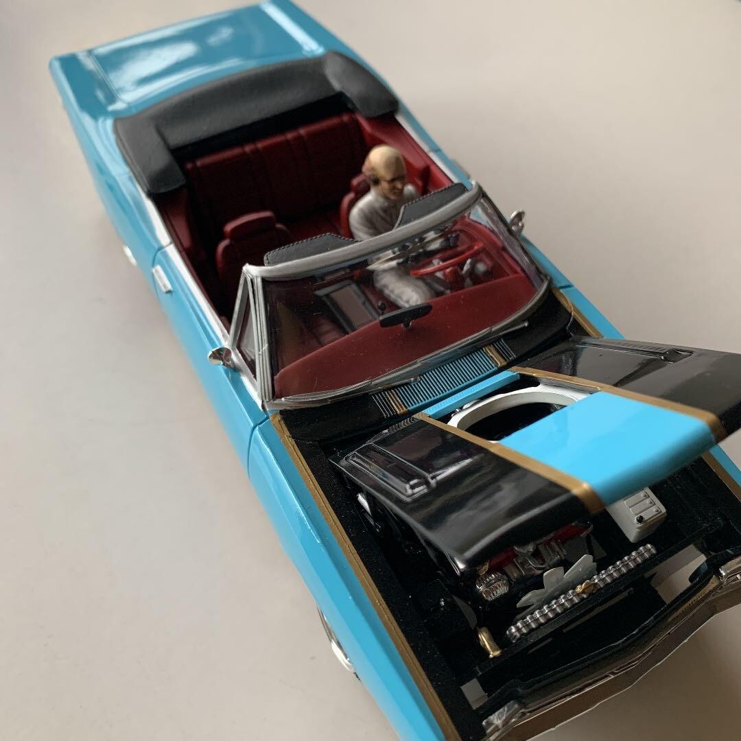 American Muscle Car Model Kit 1969 PLYMOUTH GTX Convertible Assembled ...
