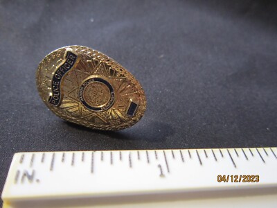 HARBOR POLICE DEPT officer GOLD TONE pin 1" Lapel hat Tie Tac obsolete ...