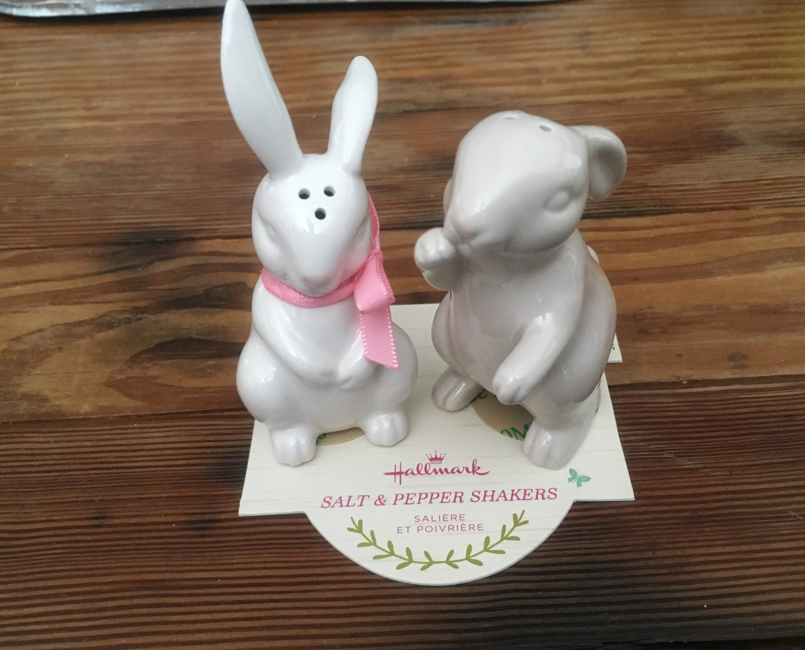 HALLMARK Porcelain Salt Pepper Shakers Two Bunny Bunnies Rabbits **New ...