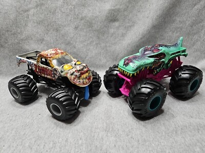 Hot Wheels Monster Truck Lot Of 2 Zombie Wrex 1:24 2016 Mattel Vehicle ...