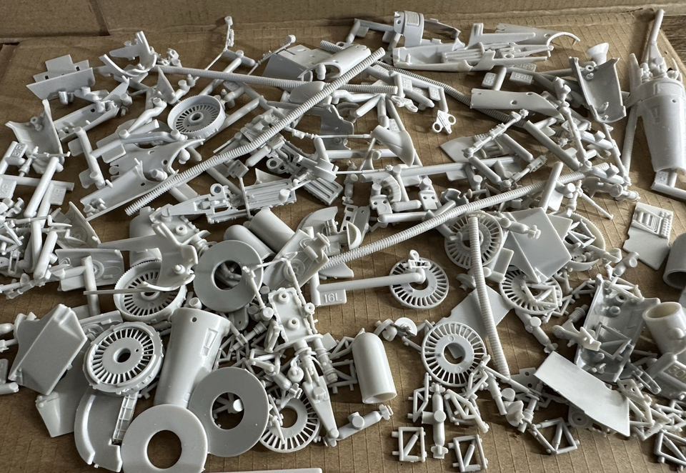 1999 ERTL AMT Star Wars Episode 1 Anakin's Podracer Model Kit - Parts ...