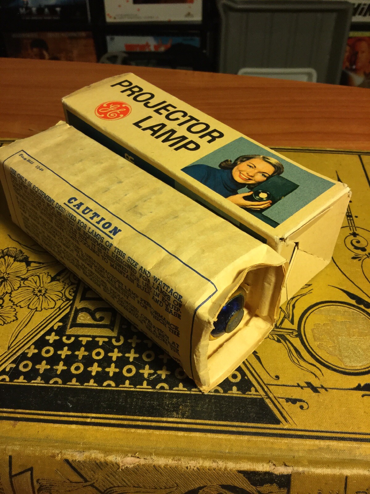 New Vintage GE Projector Lamp / Bulb DFK100W 115-120V With Original Box ...