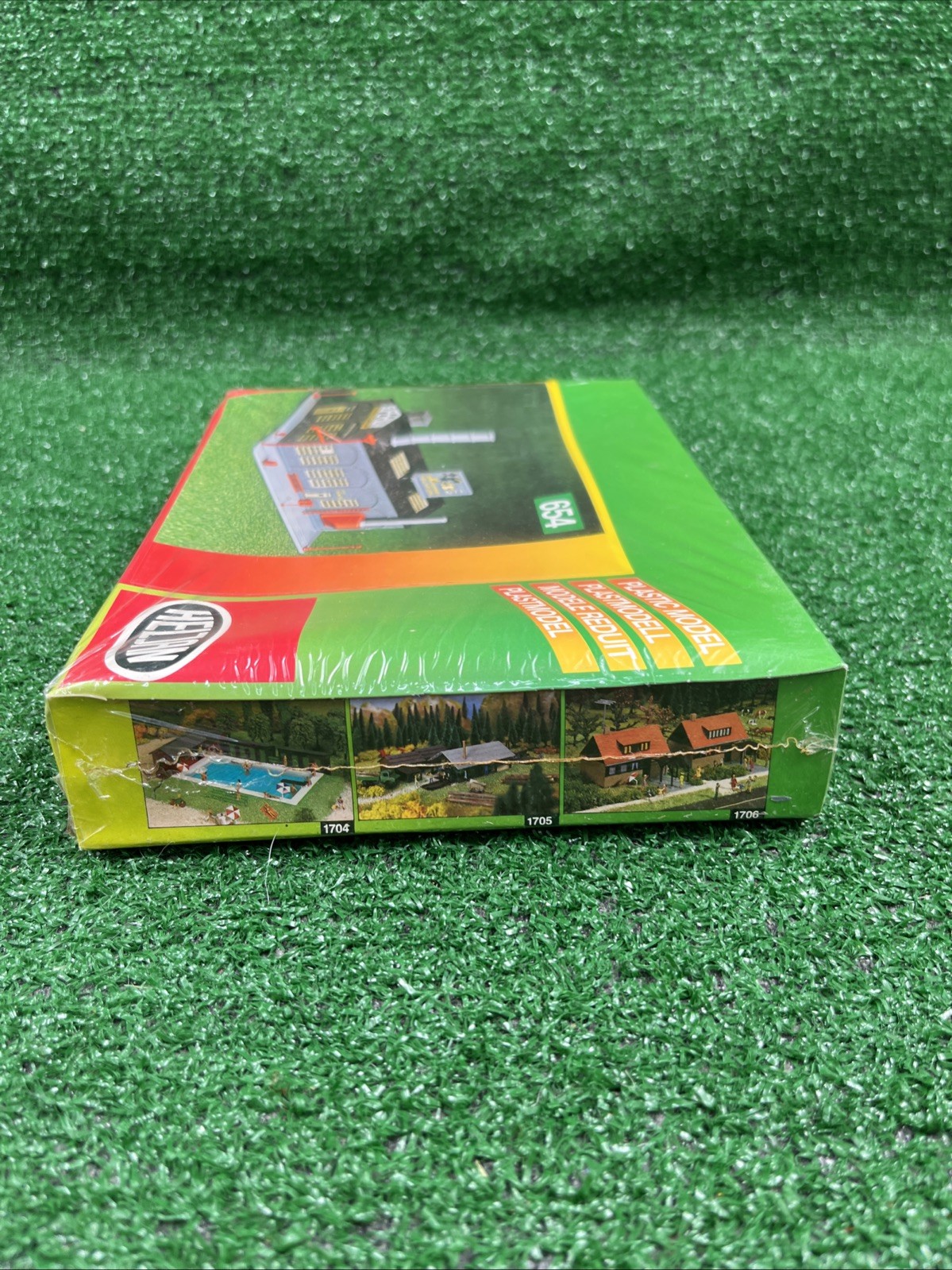 Heljan Lot Of 2 Plastic Models N655 Daily Herald N654 Bakery Store New ...